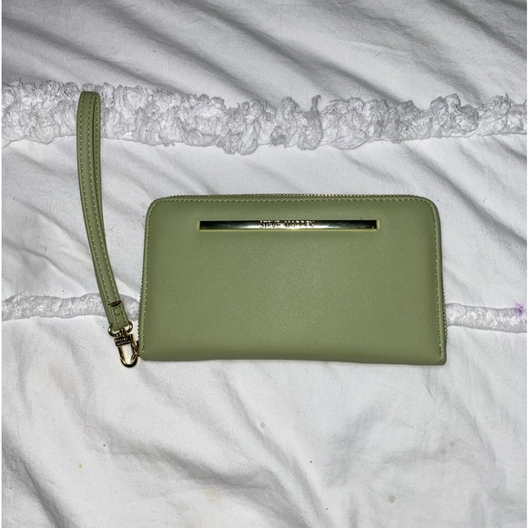 Steve Madden | Accessories | Steve Madden Wrist Wallet | Poshmark